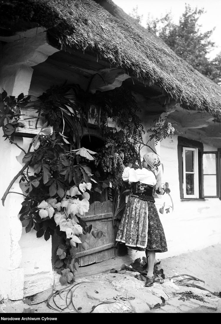 FOLKA sells objects of modern craft, folklore and one-of-a-kind pieces ...